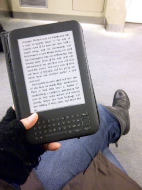 The Difference Between Kindle and Nook - Life Wisdom Nook